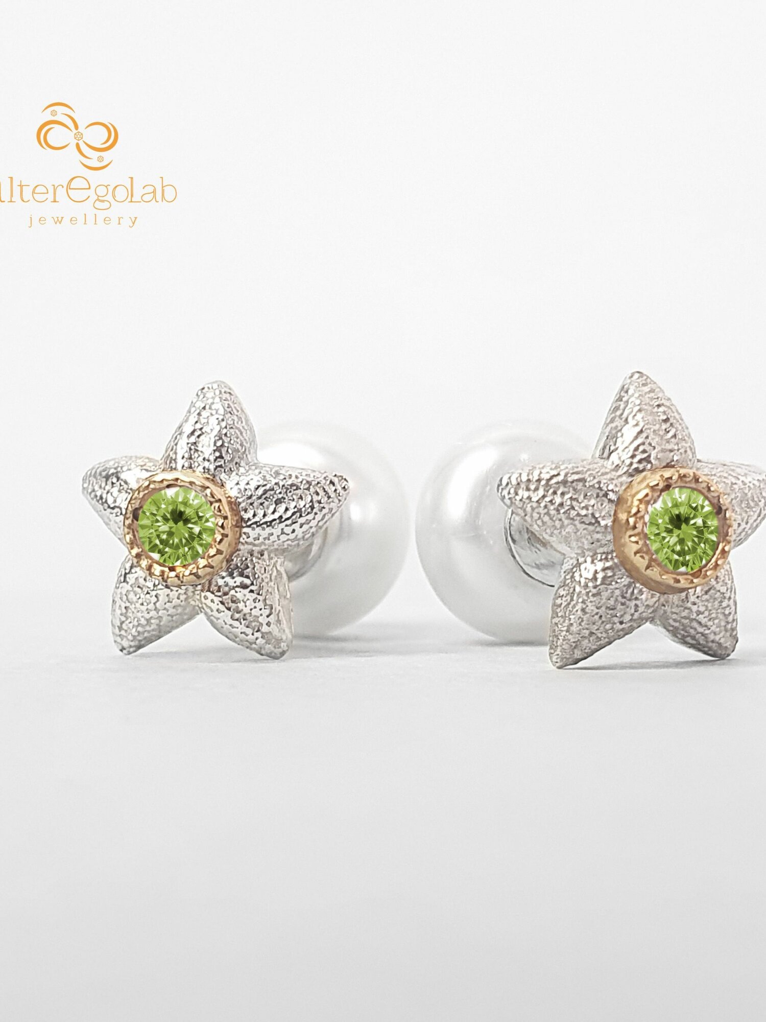 Моносерьга, серебро, 925 проба, родирование, фианит, хризолит синтетический