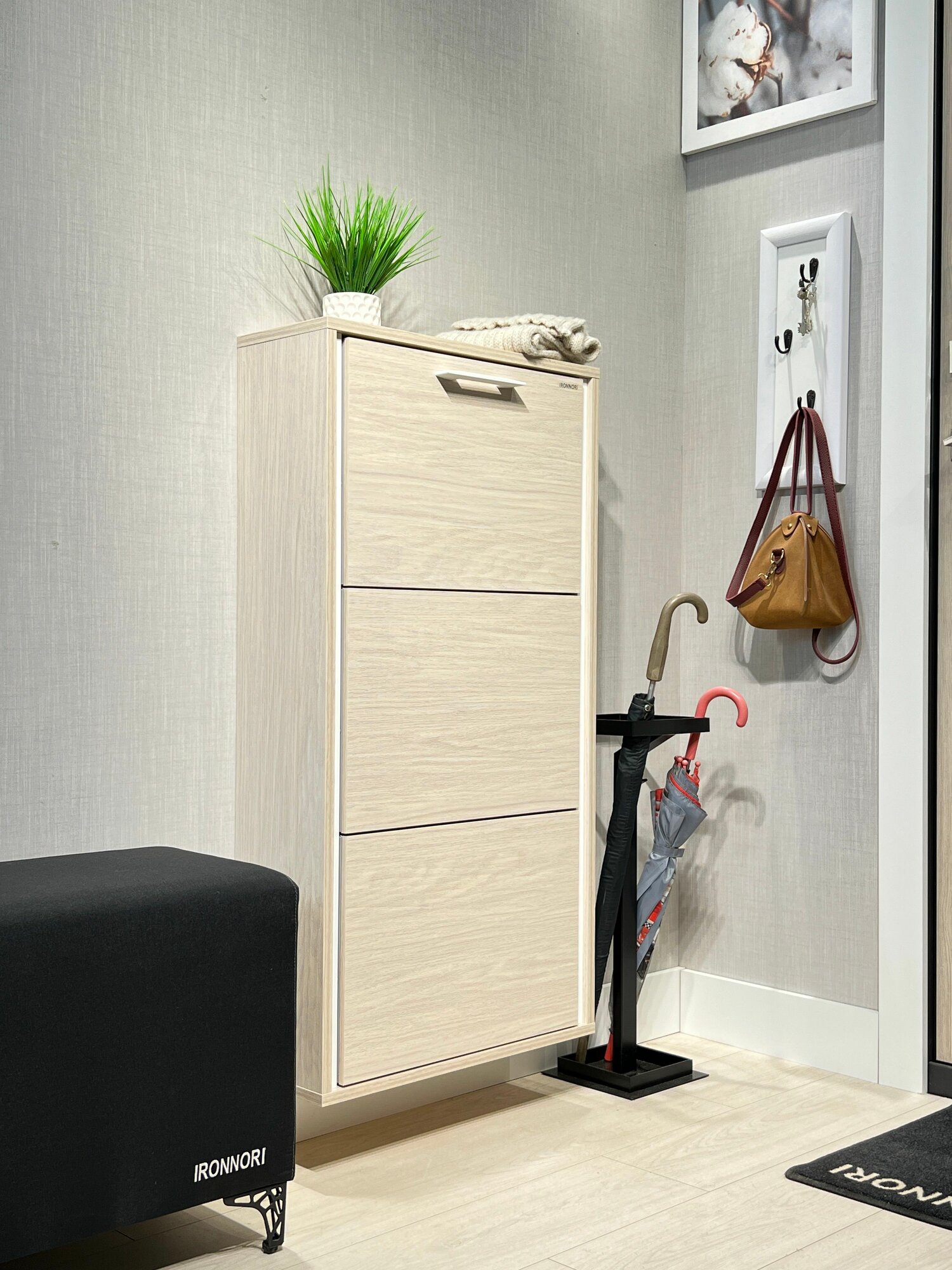 Обувница в прихожую IRONNORI Лайт 3 секции, Дуб Дымчатый, профиль белый, 104х54.5х20 см