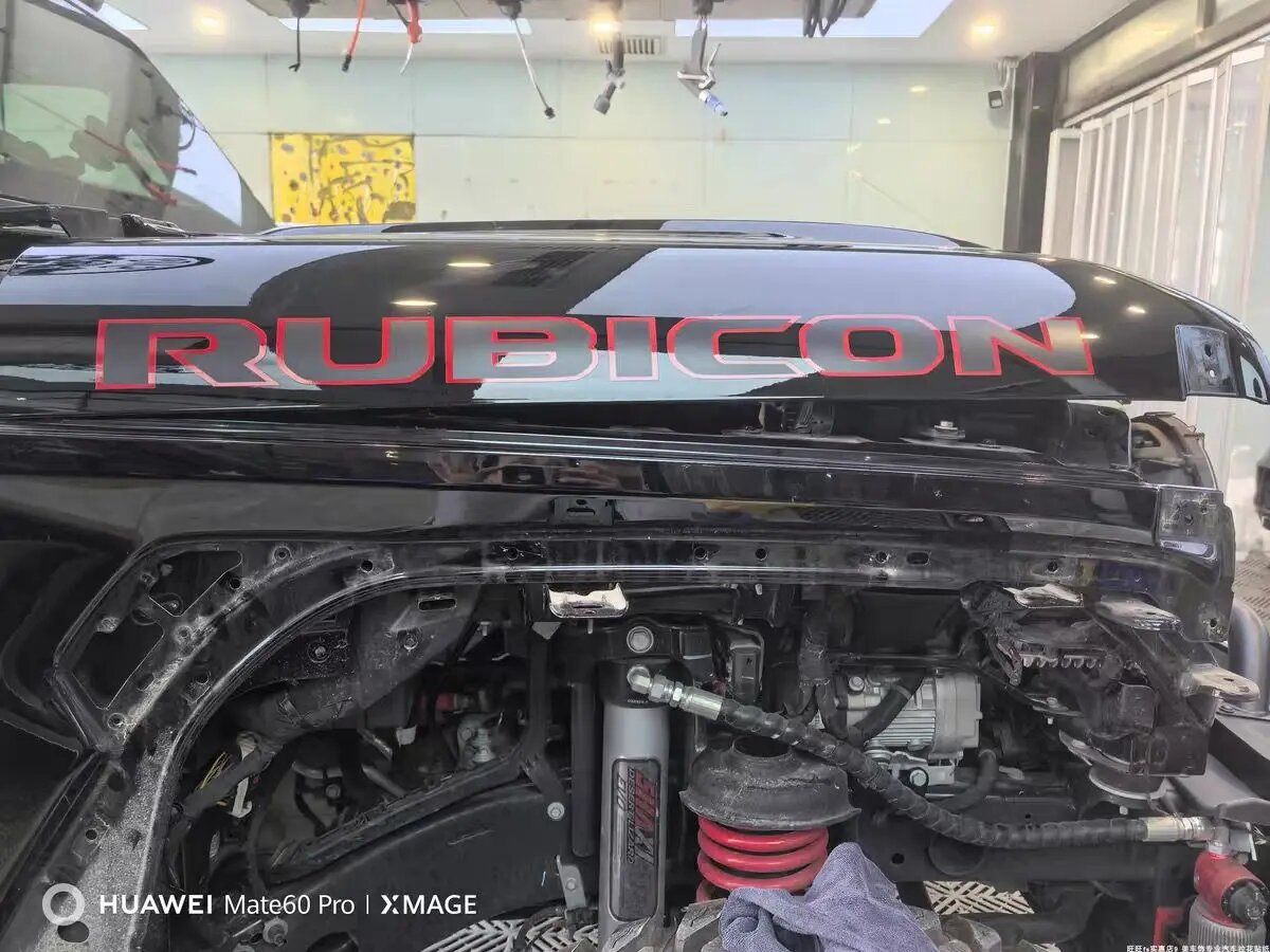 2 шт, наклейка на капот Rubicon, графический значок с буквами, эмблема для Jeep Wrangler J0258-red