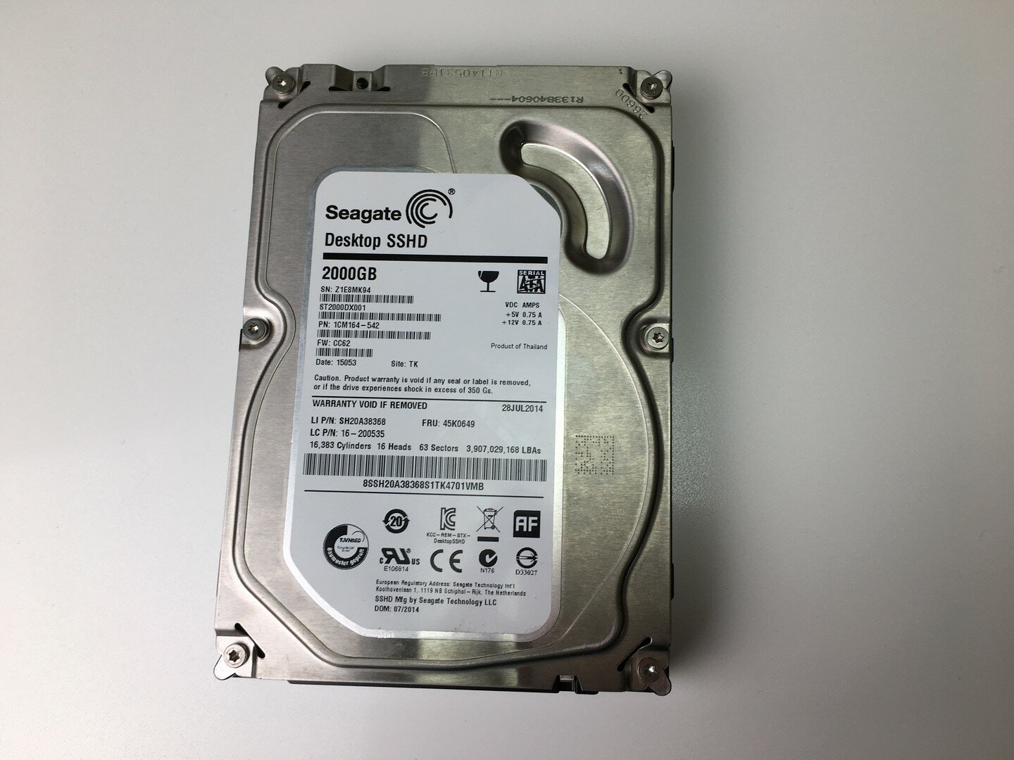 Жесткий диск 3,5" 2TB Seagate ST2000DX001 SATA