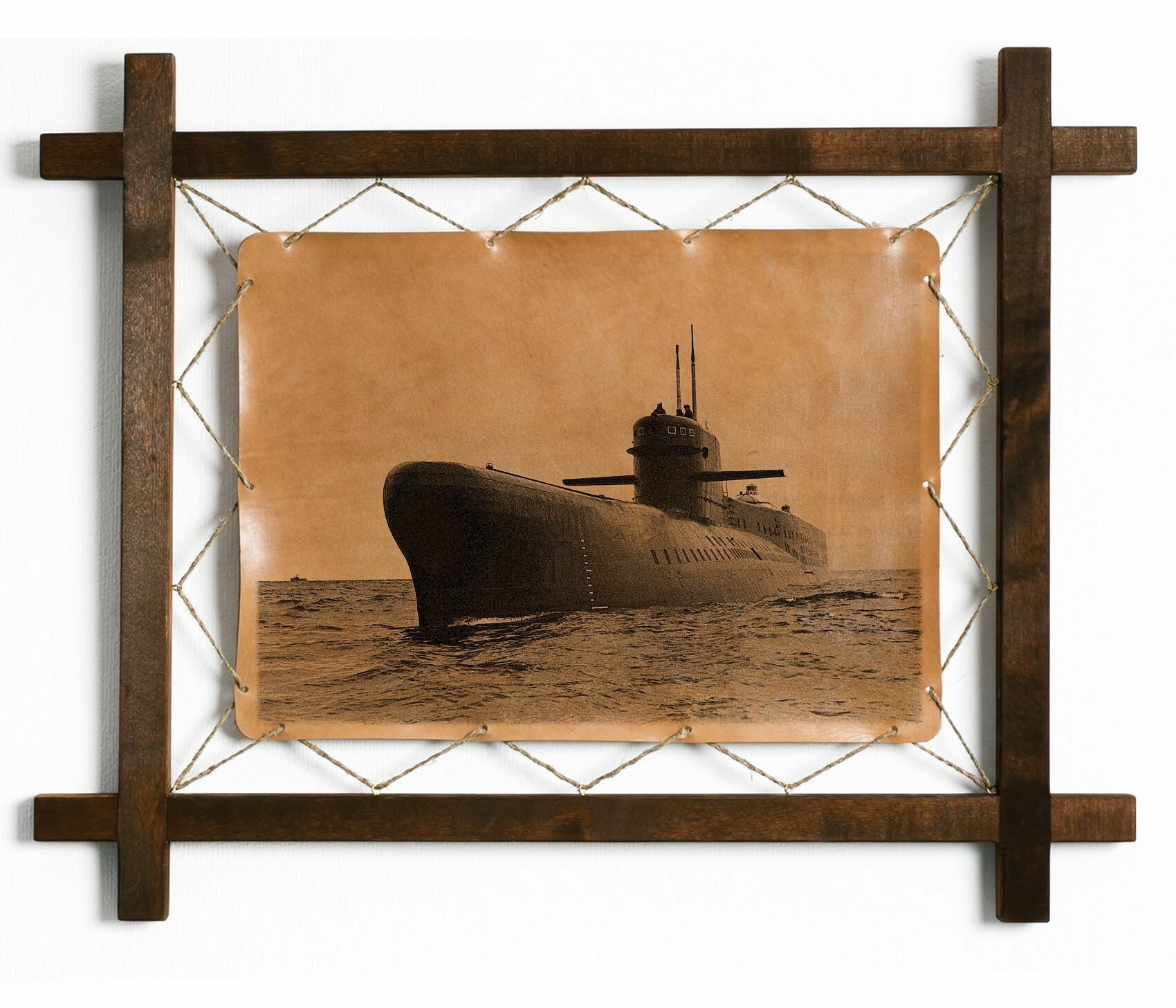Картина интерьерная, натуральная кожа, "Подводная лодка", в деревянной раме, BoomGift
