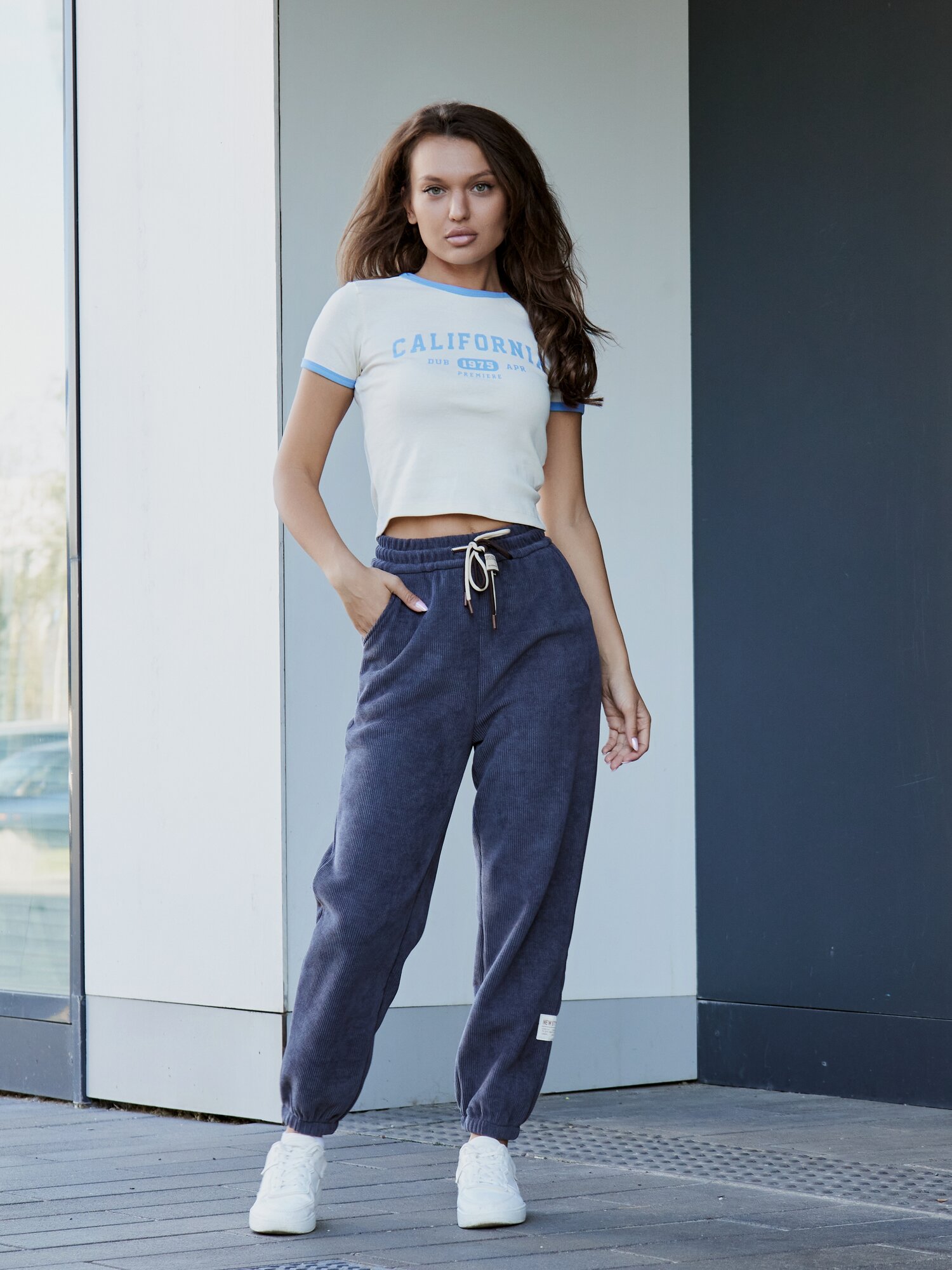 Брюки спортивные