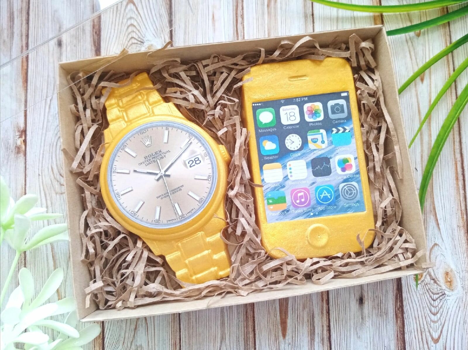 Набор мужского мыла ручной работы "часы и телефон" подарочный ароматный от milovika