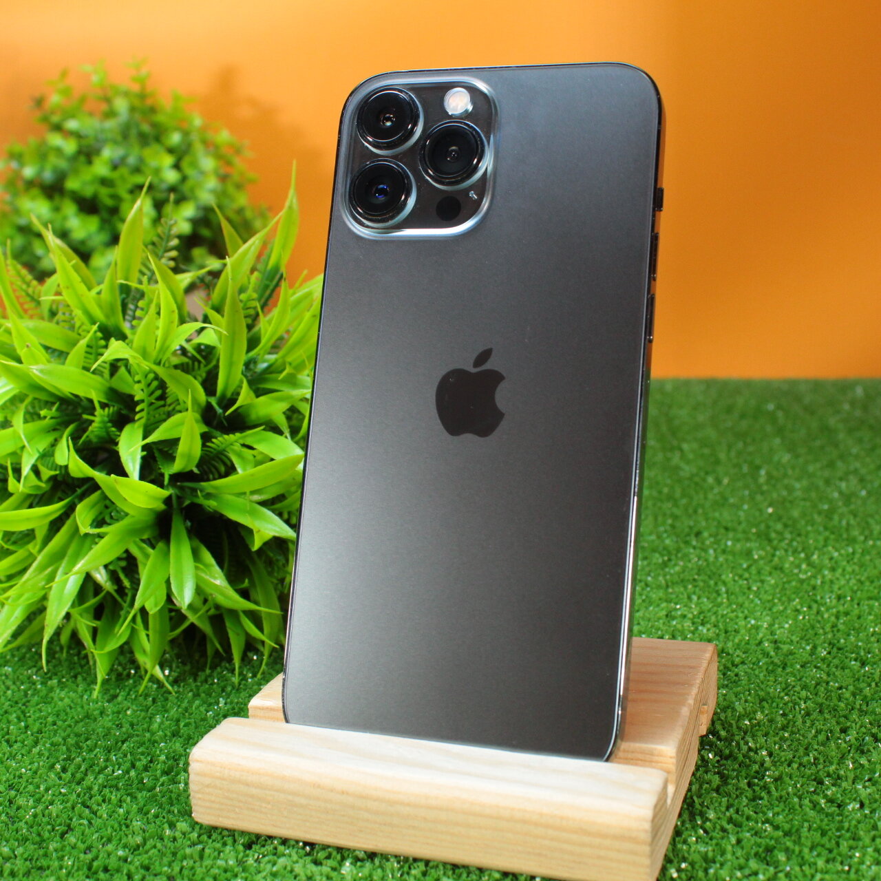 Apple iPhone 13 Pro Max 256 ГБ RU, nano SIM+eSIM, графитовый