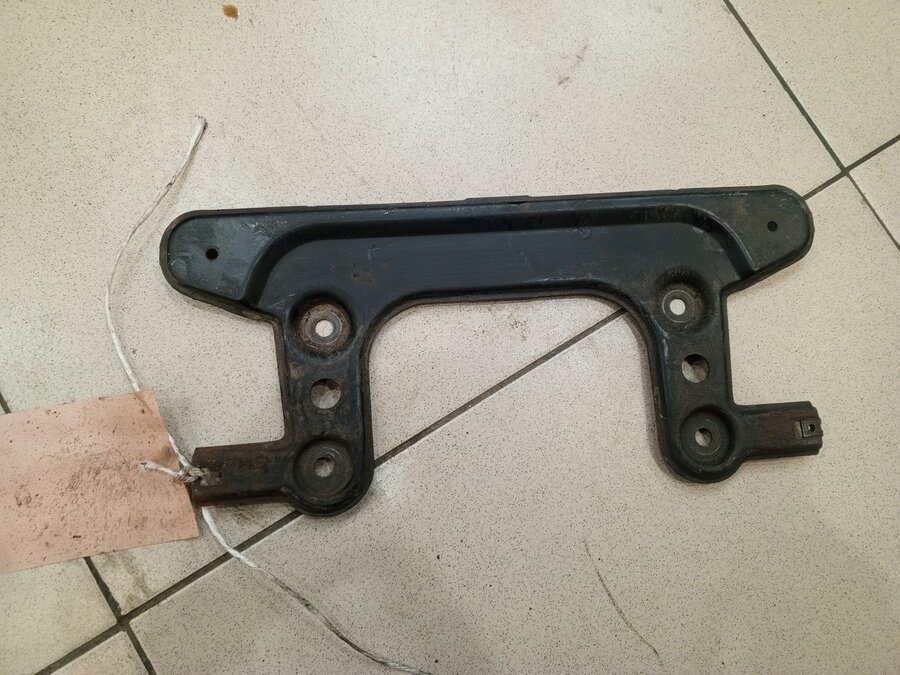 Крепеж рулевой рейки от Mercedes-Benz S-Class W220 1998-2005