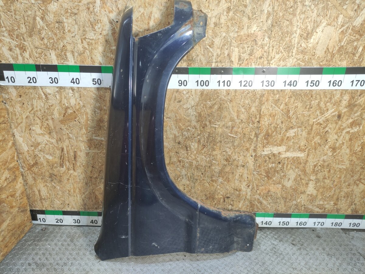 Крыло переднее правое MITSUBISHI Pajero 1991-1996