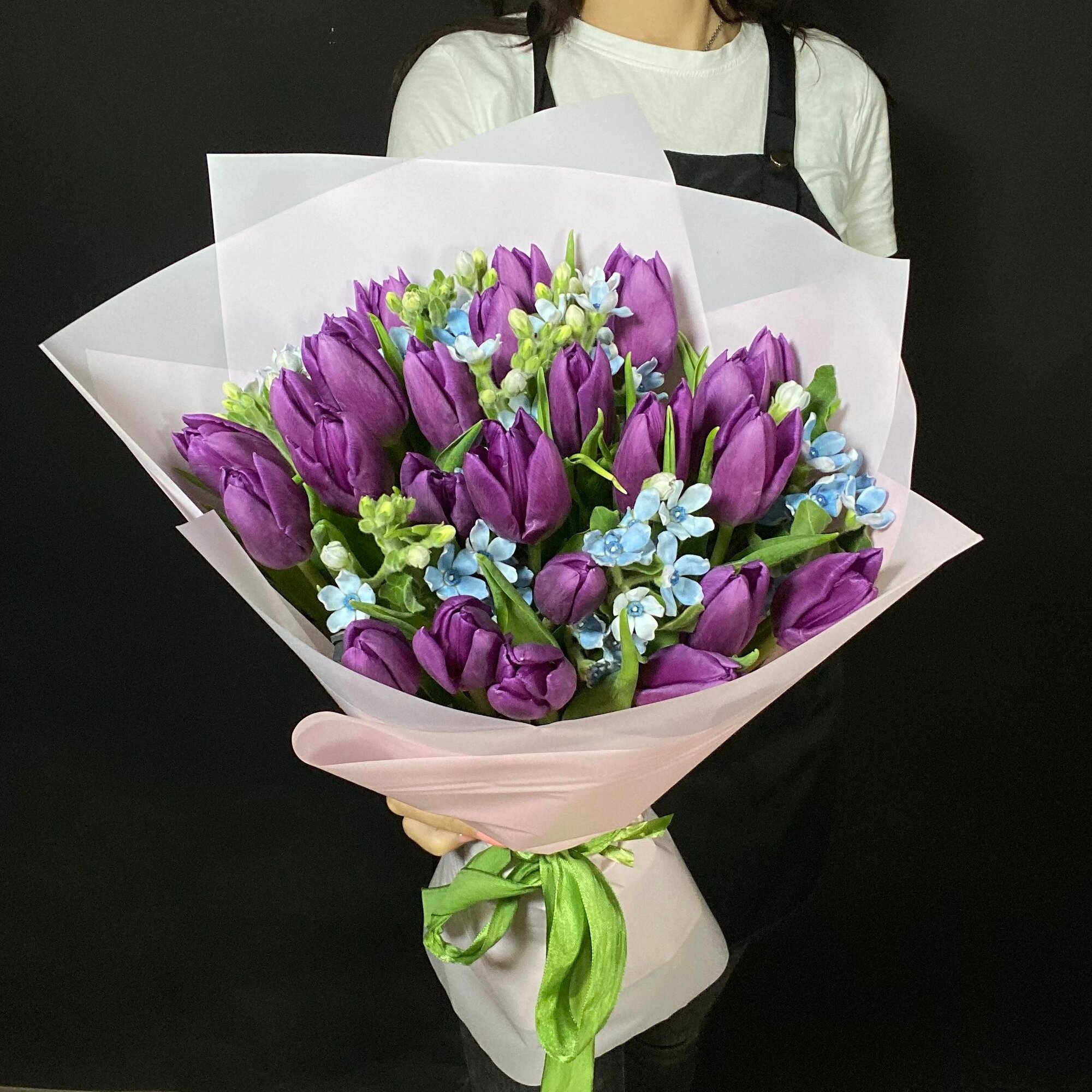 Фиолетовые тюльпаны