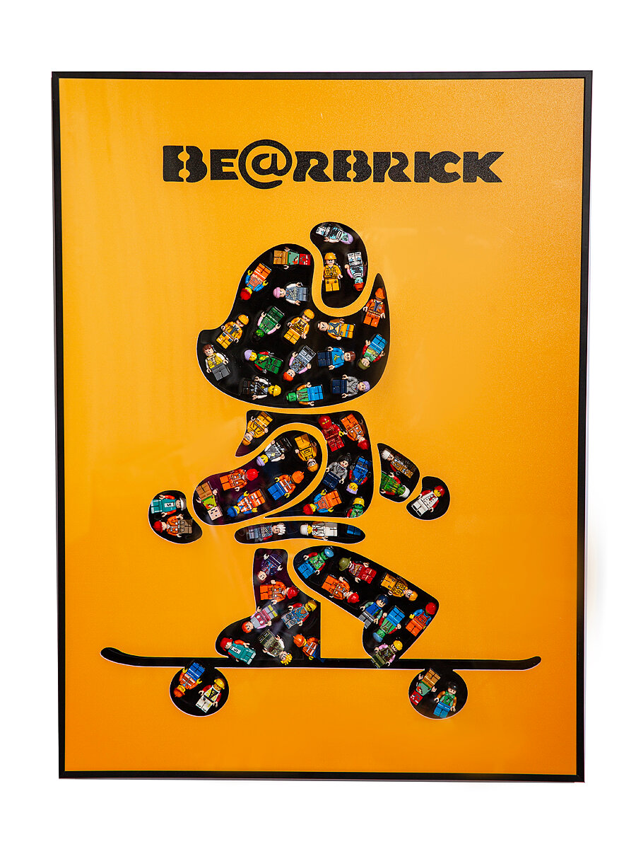 Панно на стену ручной работы "BearBriek Yellow Skateboard Lego" для дизайна интерьера 80х60 см