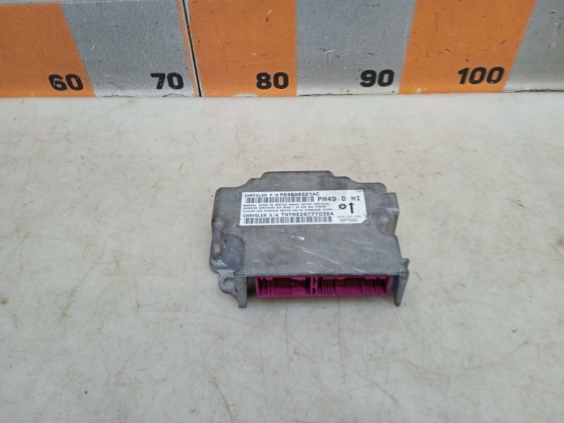 Б/У блок SRS, аир баг Блок управления AIR BAG Dodge Caliber 2008 PM 414631 CHRYSLER арт. 04896621AC
