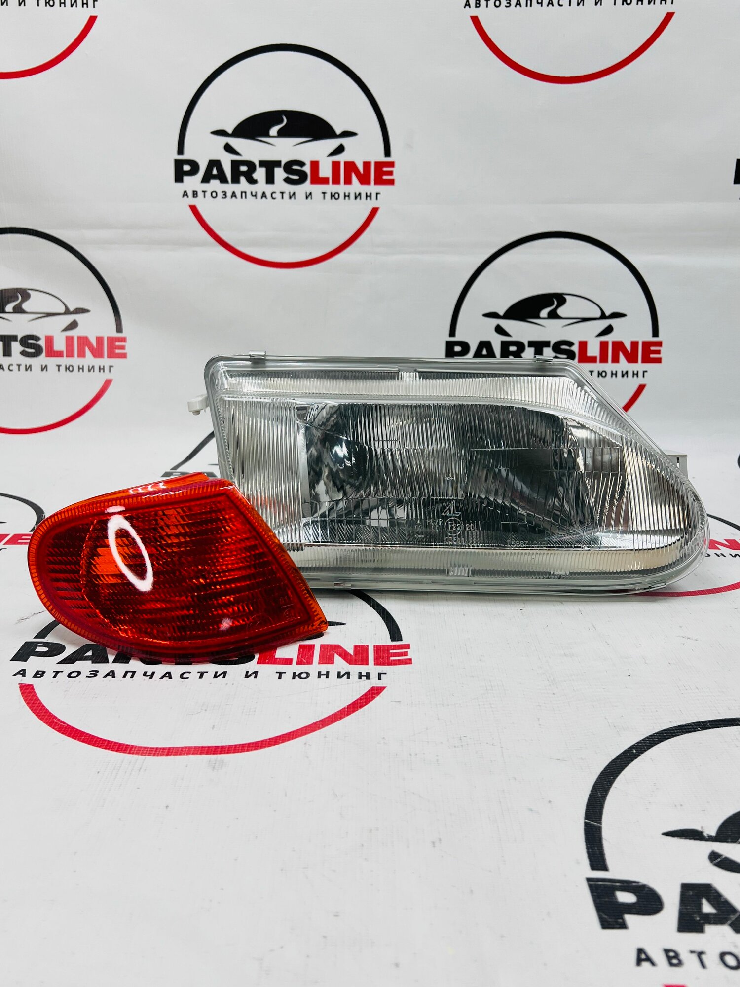 Фара передняя ВАЗ 2113, 2114, 2115 правая стандарт с оранжевым поворотником