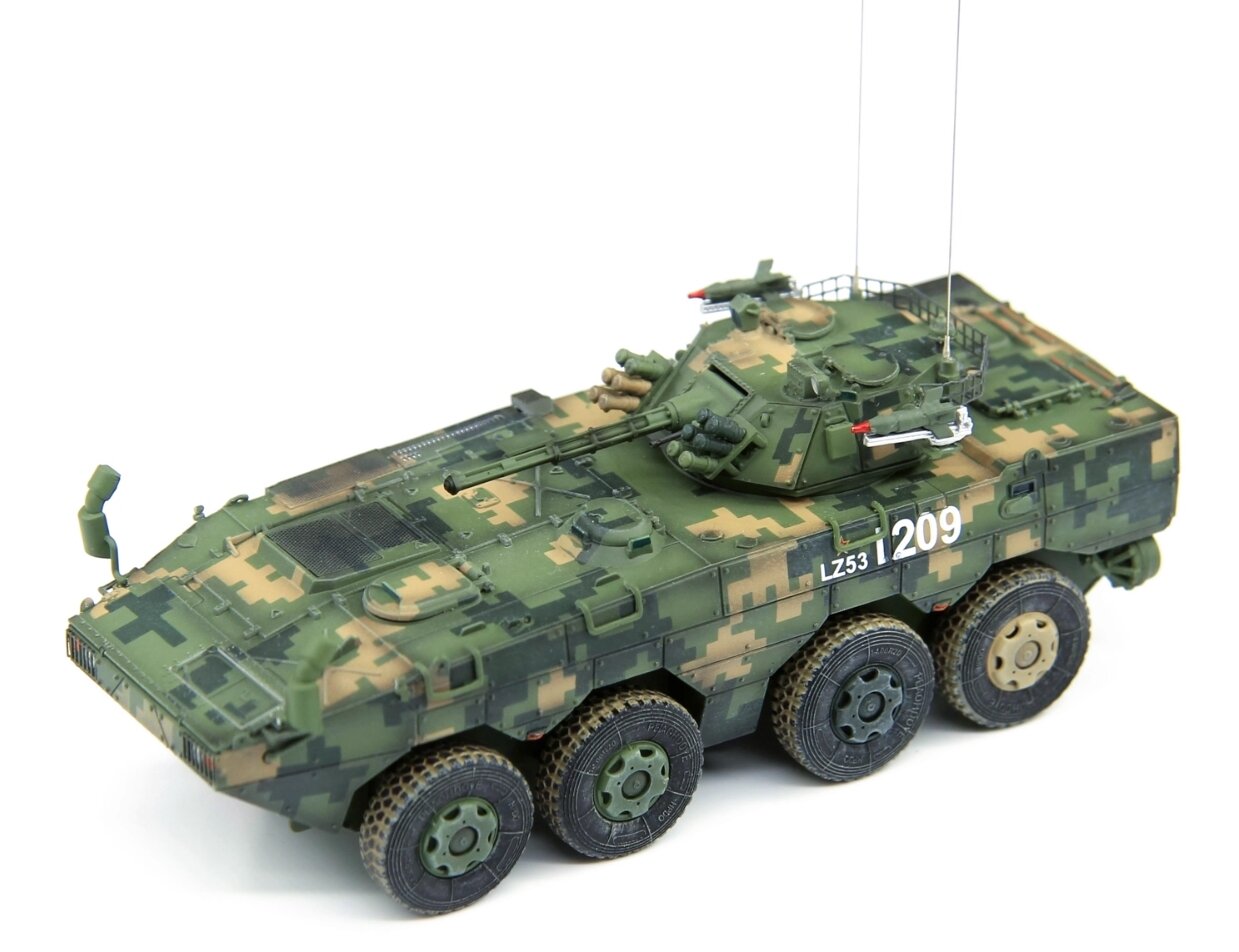 «ZBL-08 (Китай)» - Готовая модель 1:72, 8-колёсная БМП, цифровой лесной камуфляж (UNISTAR, КНР)