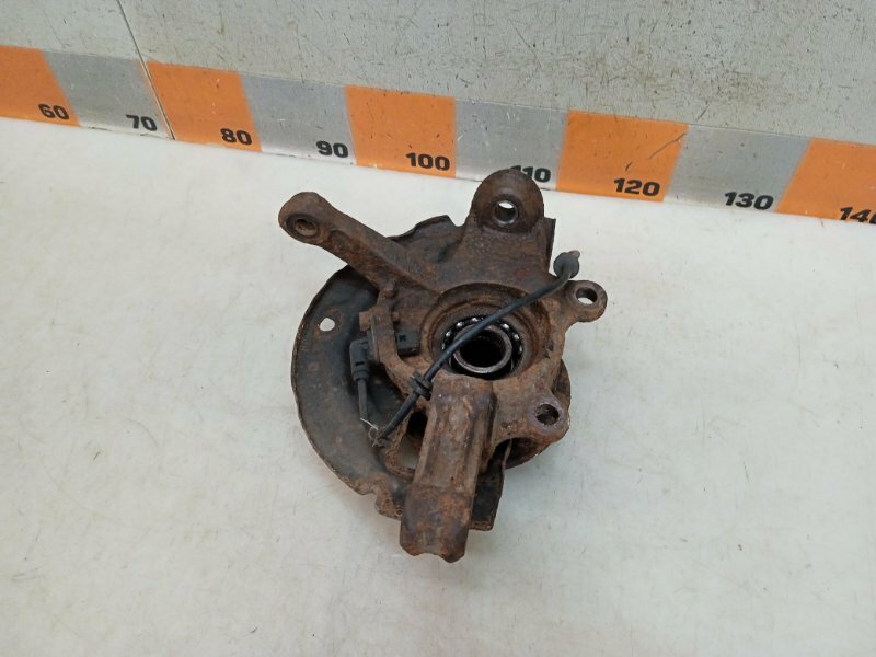 Б/У в сборе со ступицей, ступица Кулак поворотный Nissan Maxima 2003 A34 Перед. Прав. 422199 NISSAN арт. 400148J000