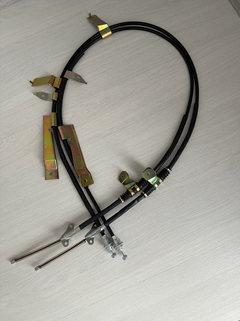 Трос ручника комплект правый+левый Грейт Вол Ховер Н2, Н3, Н5 Great Wall Hover, H3, H5