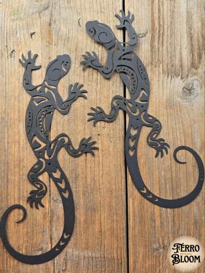Металлические ящерицы настенные, кованая ящерица для стен: пара скульптур для декора сада и стен в деревенском стиле