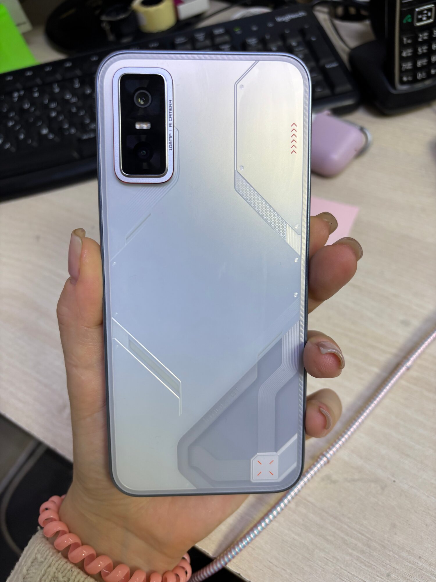 телефон infinix X6873