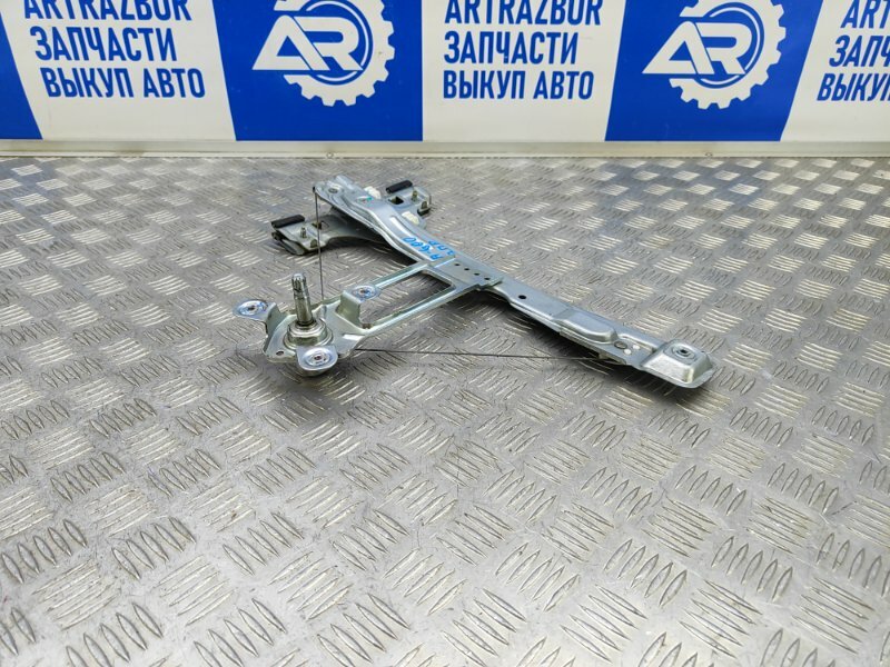 Б/У Стеклоподъемник механ. задний правый Chevrolet Cobalt 2 T250 / Шевроле Кобальт 2 T250 1.5 В15D2 (L2C) 106 Л.С 2012