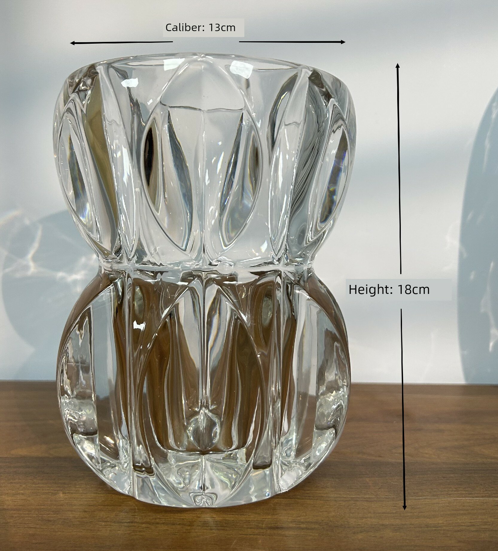 Хрусталь Фулу | Утолщенная хрустальная ваза с розами и тюльпанами, свежие цветы, декор для стола и гостиной