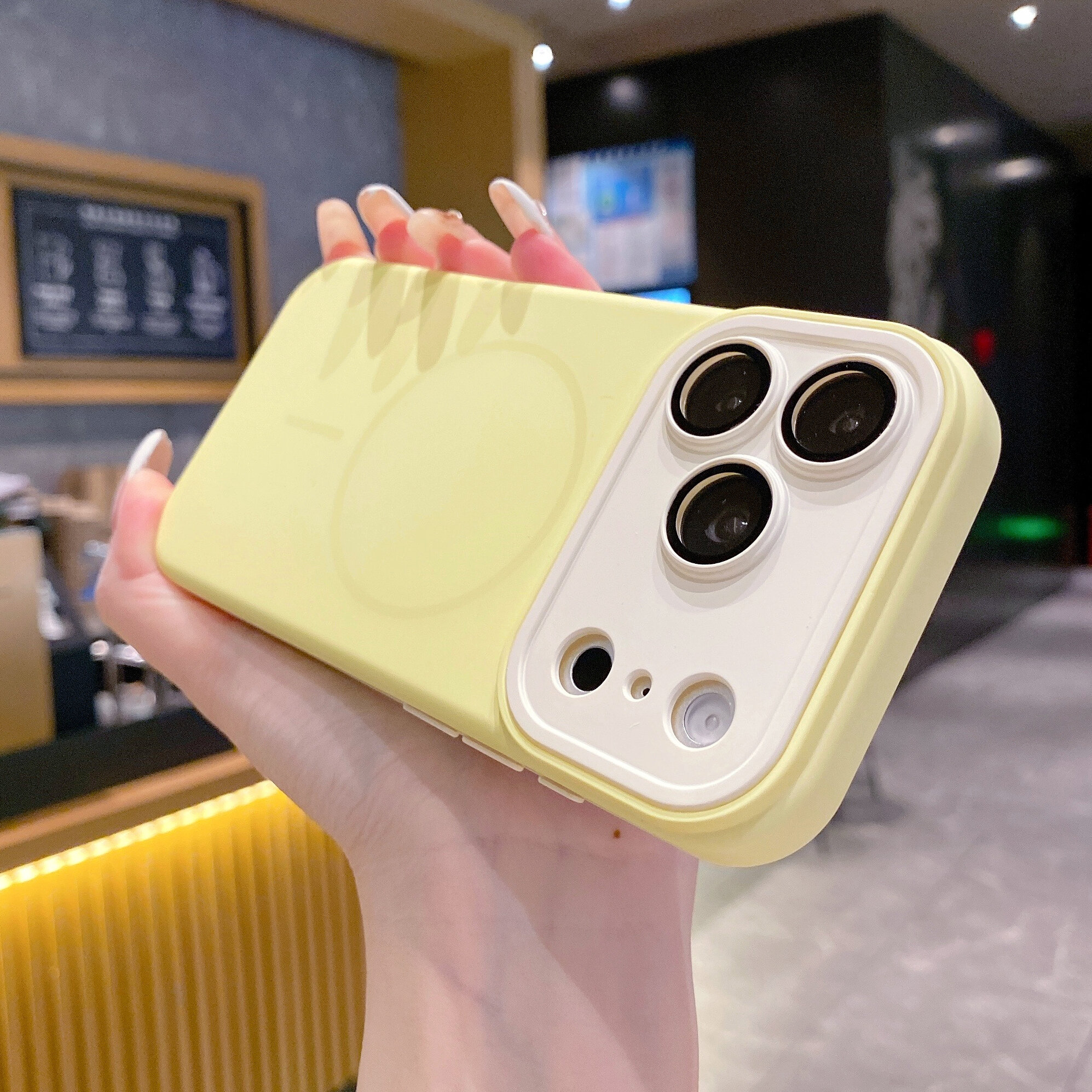 Чехол для Apple iPhone 17 Pro Max / Айфон 17 Про Макс, soft touch, чехол-кардиомонитор, поликарбонат (PC), защита камеры, ударопрочный, усиленные углы, Apple, Apple iPhone 17 Pro Max , yellow,