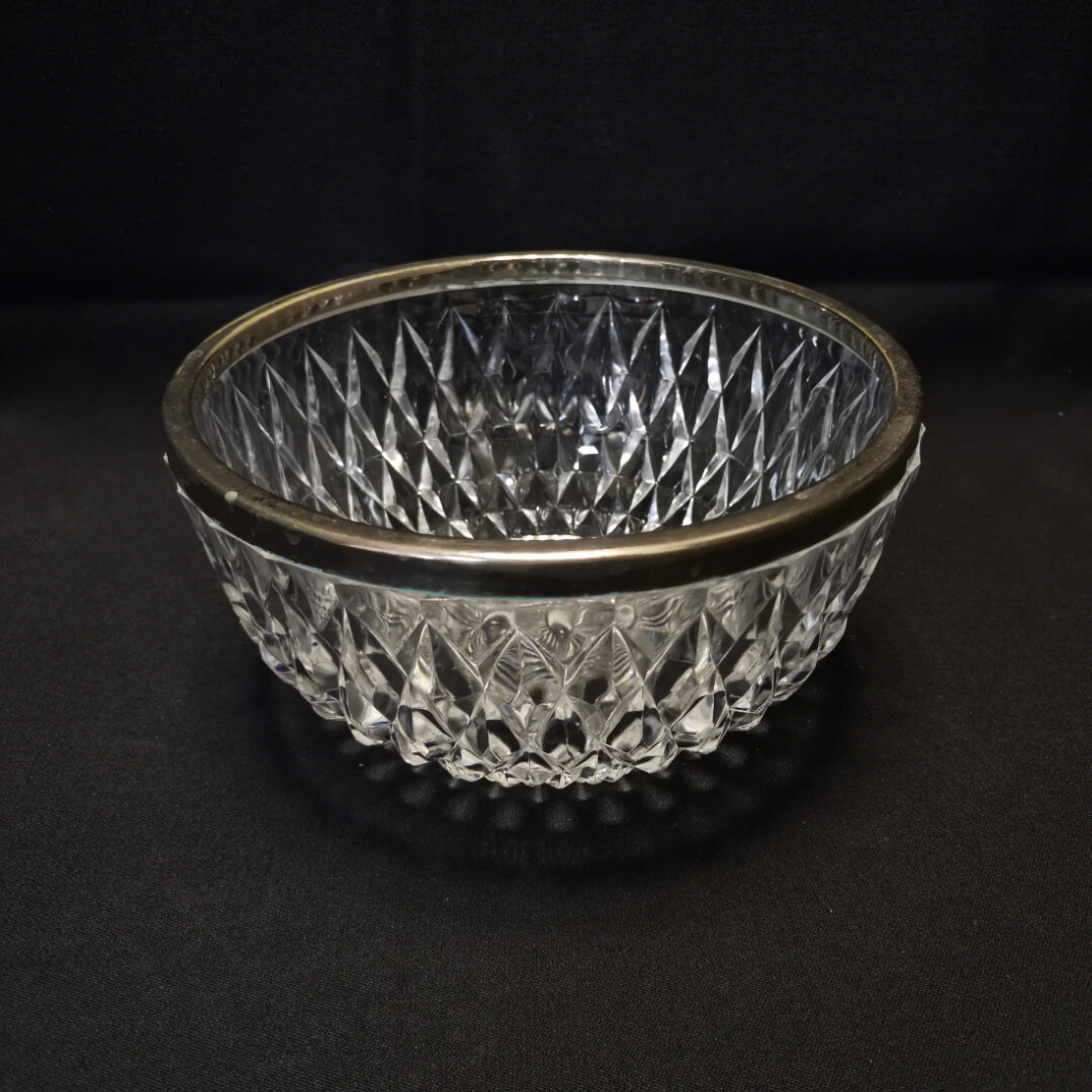 Салатник стеклянный с металлическим ободком. Винтаж СССР