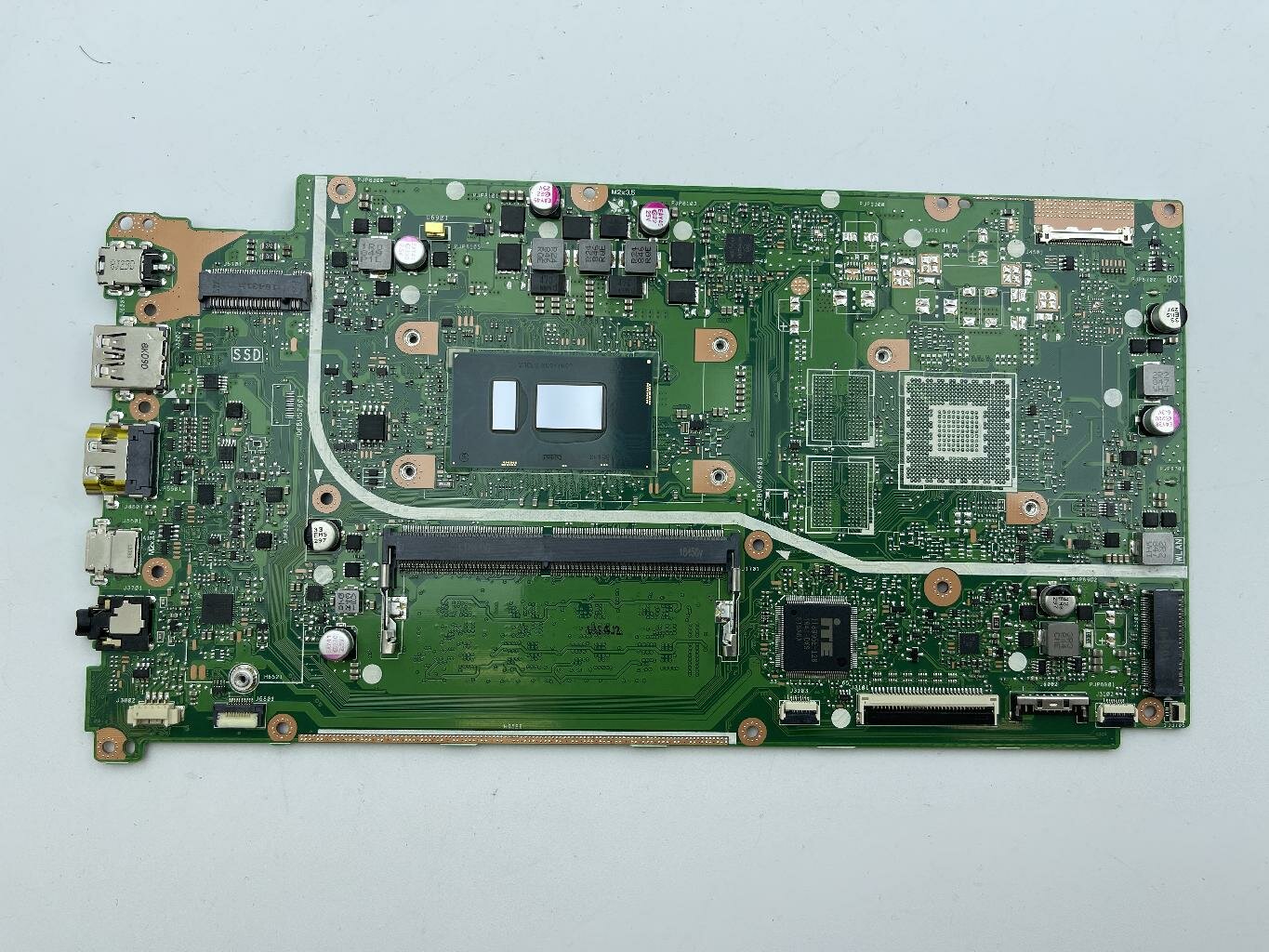 Материнская плата ASUS X512UA i5-8250U (039996)