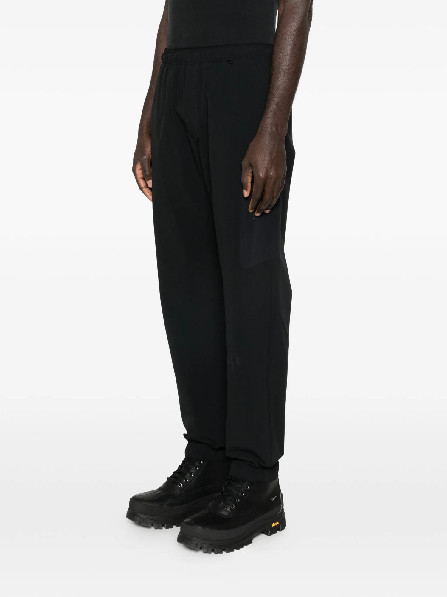 Брюки Moncler Zip pocket track pants, размер 50, черный — фото 1