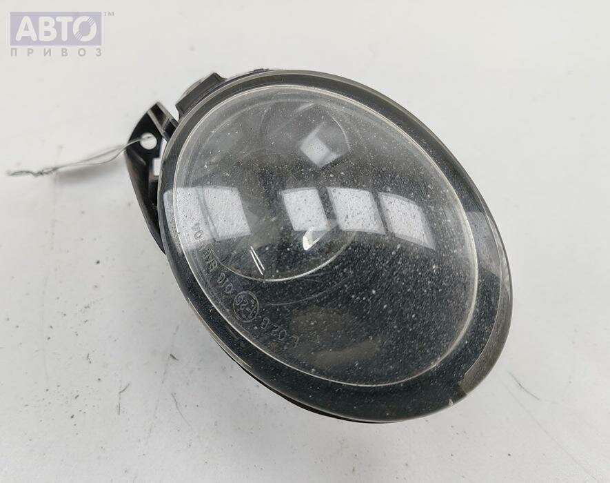 Фара противотуманная левая Volkswagen Passat B6