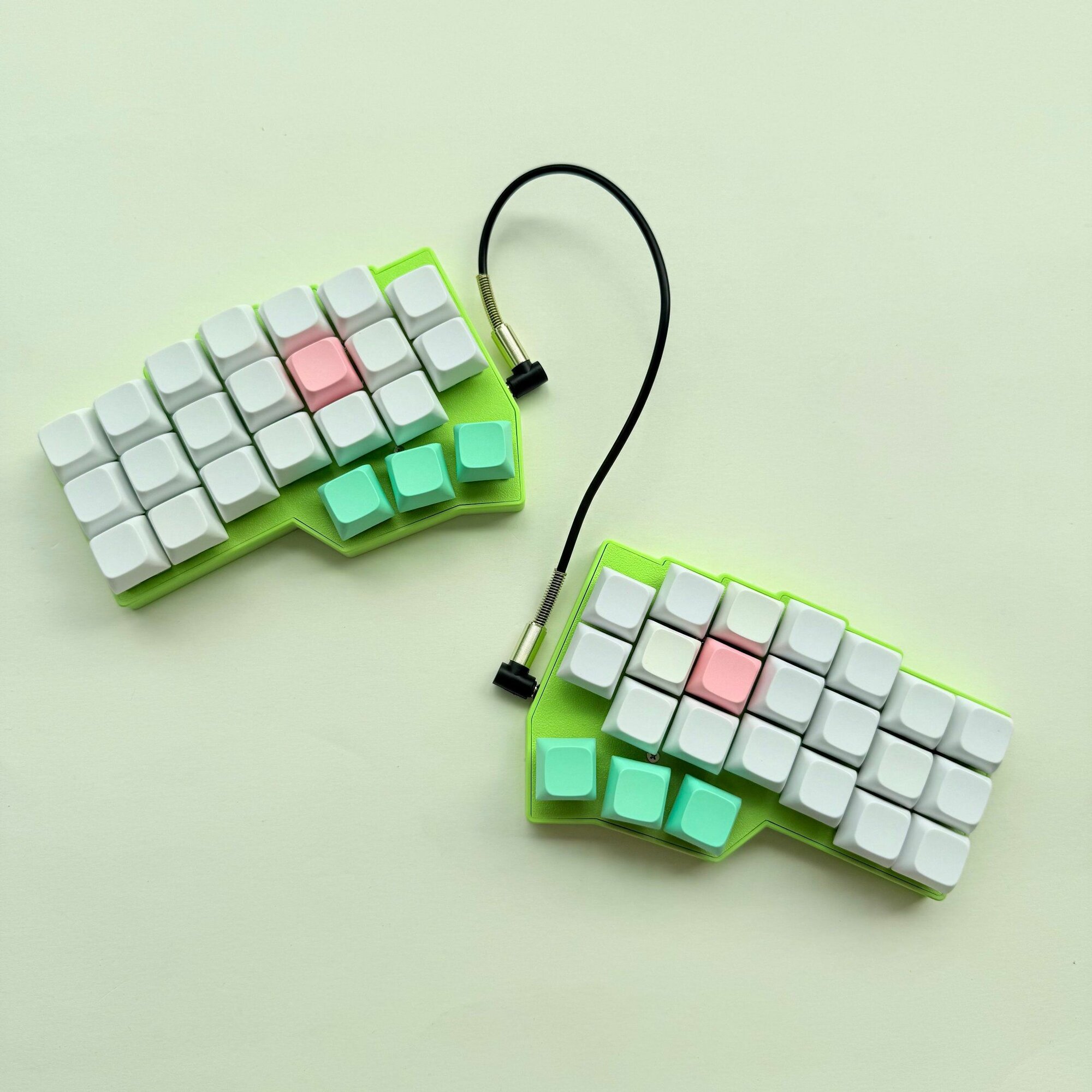 Corne V4 Проводная Раздельная Клавиатура С Горячей Заменой Rgb Эргономичная Клавиатура