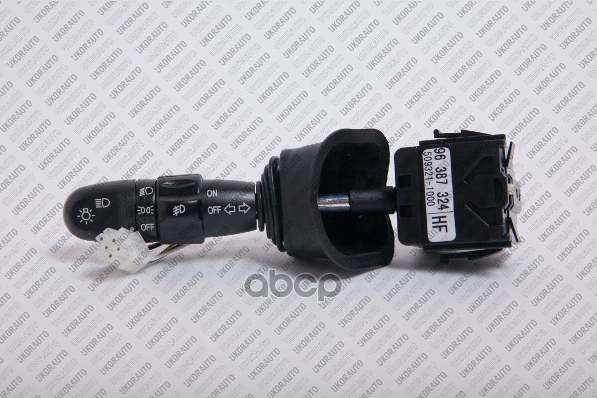 Переключатель Подрулевой Указателя Поворотов И Света Chevrolet Ukor Auto арт. UCH9C243298