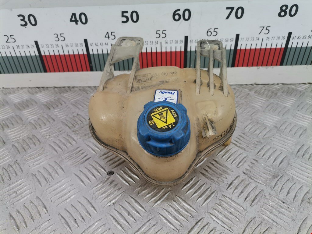 Бачок расширительный Fiat Punto 3 Grande Punto (199/310) 55700508 арт. 1935298