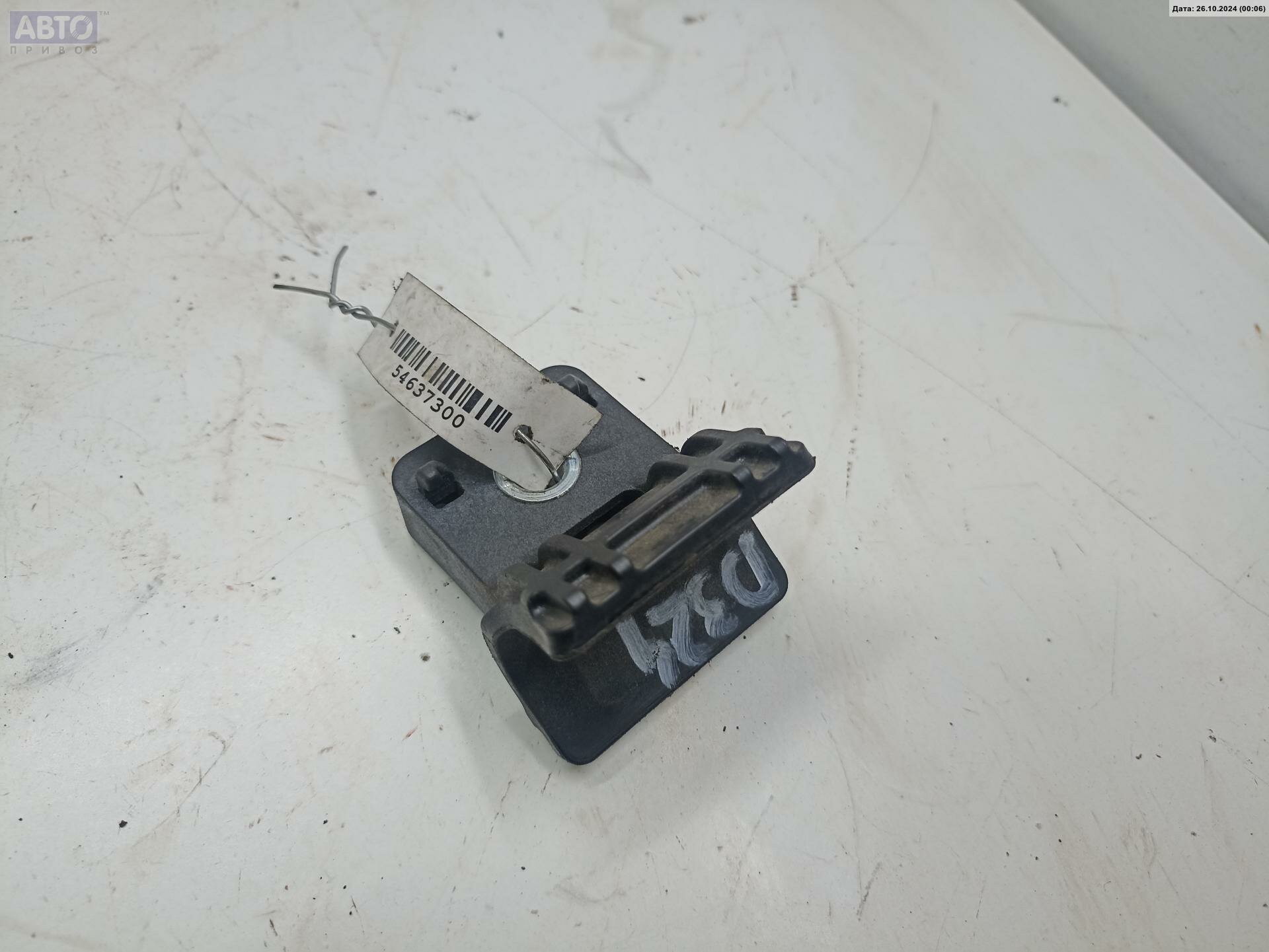 Кронштейн радиатора Opel Astra J (2009-2015)