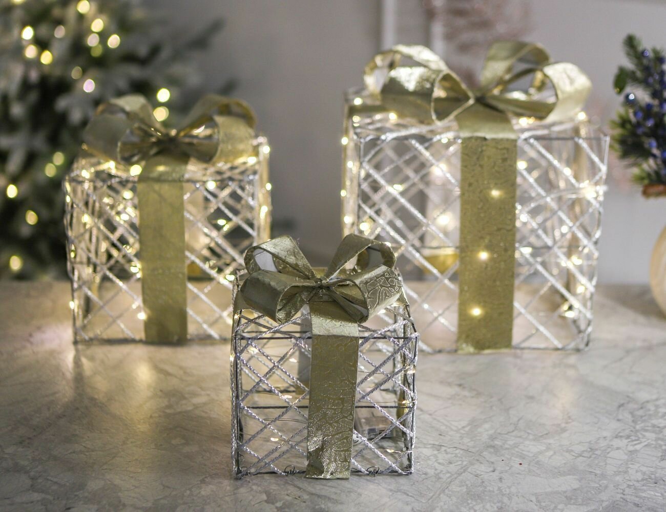 Декоративные светящиеся подарки предвкушение волшебства, серебряные, 90 тёплых белых микро LED-огней, 18-30 см, 3 шт, таймер, батарейки, Kaemingk 489600