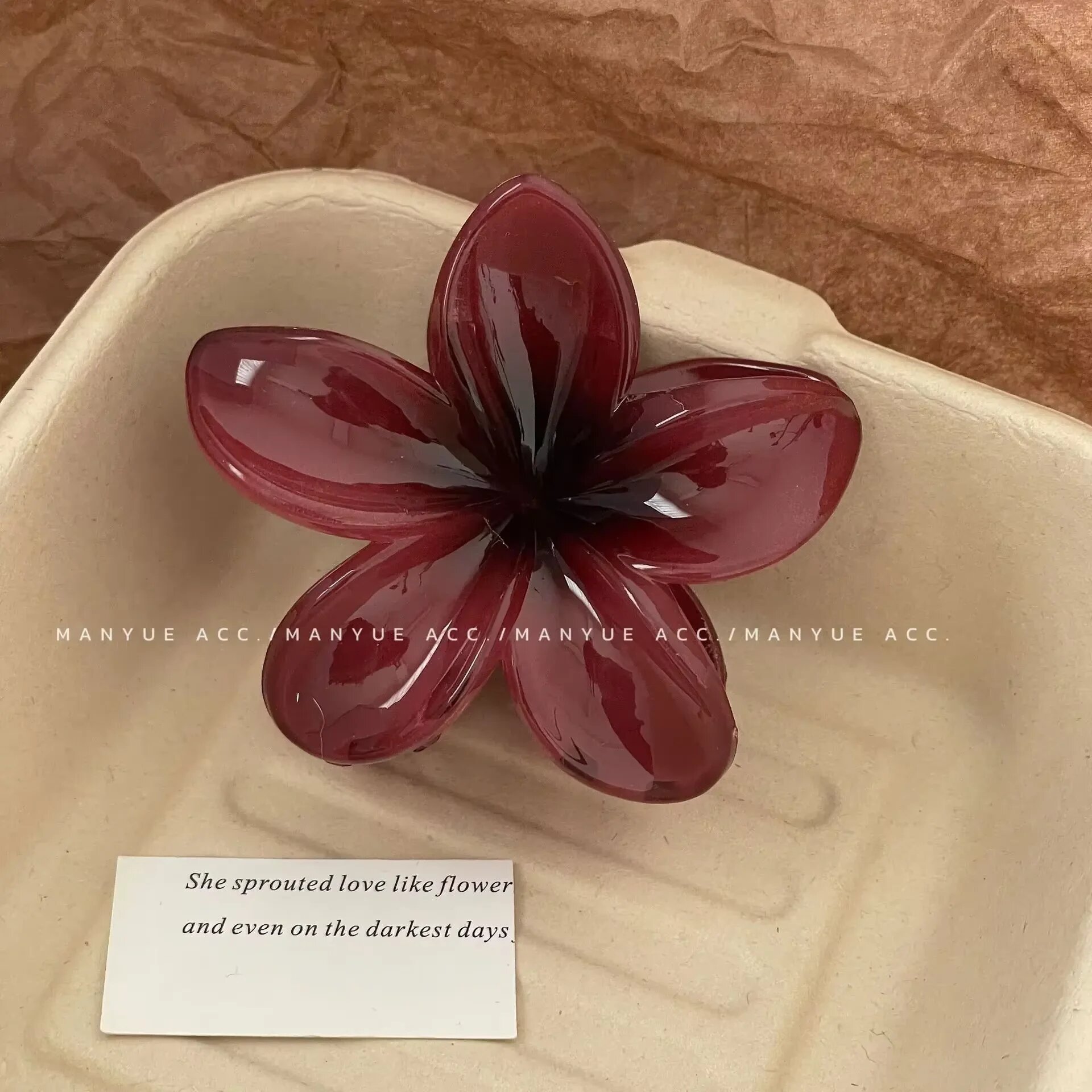 Заколка для волос Plumeria бордовая, Цвет: 12