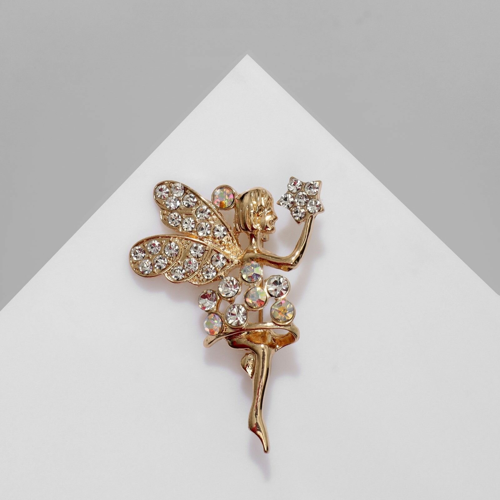 Брошь, стразы