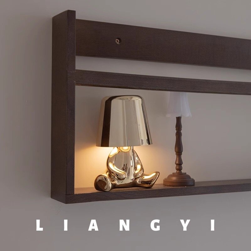 Маленький Золотой человечек настольная лампа для спальни перезаряжаемый ночник, 1 штука