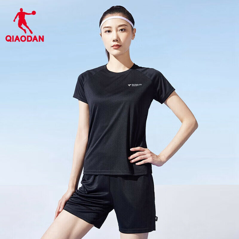 Комплект одежды