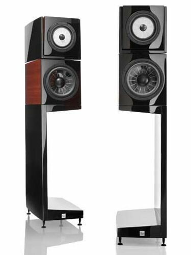 Полочная акустическая система Vienna Acoustics The Kiss Sapele Black