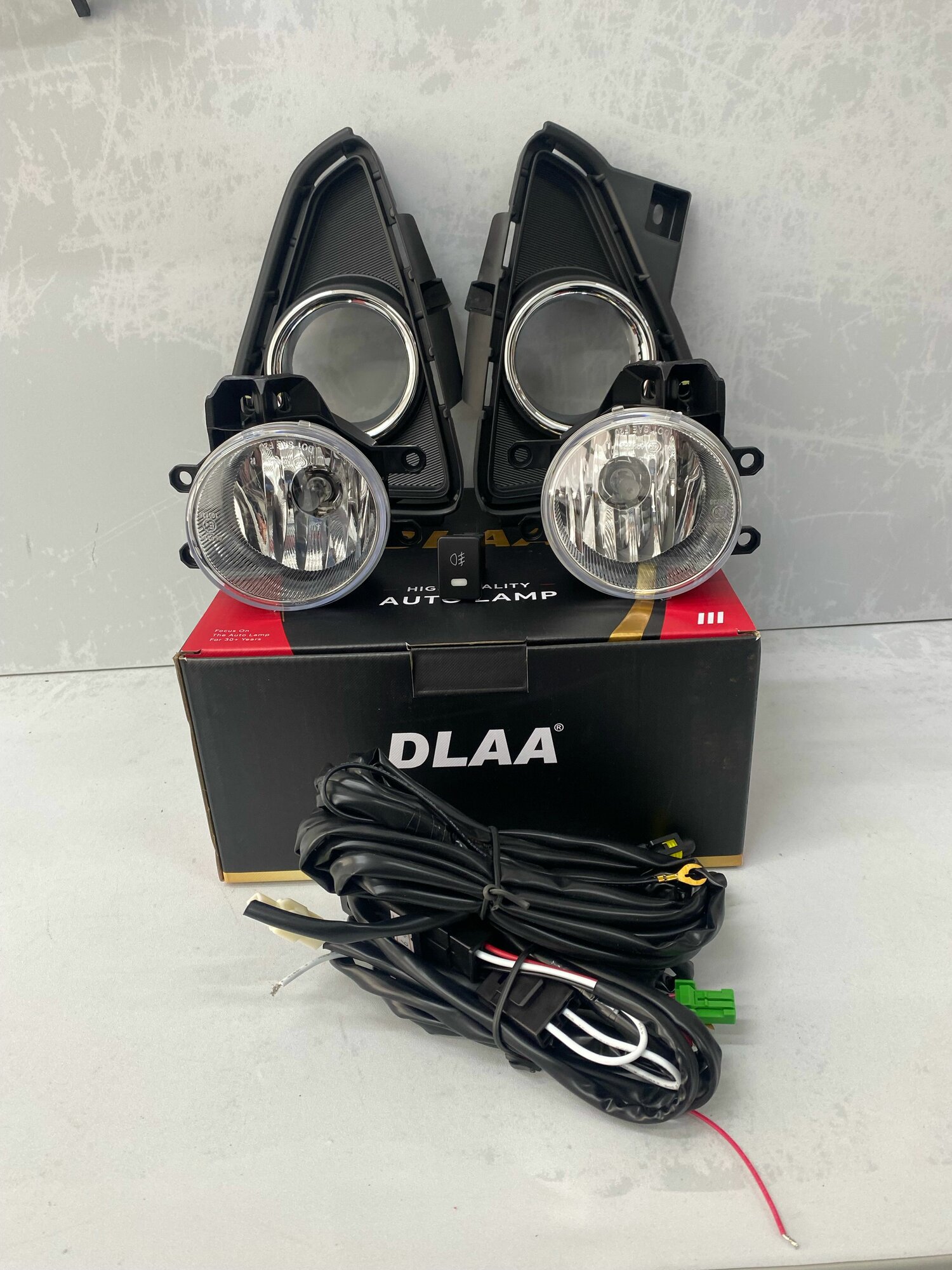 Противотуманные фары Toyota Rav4