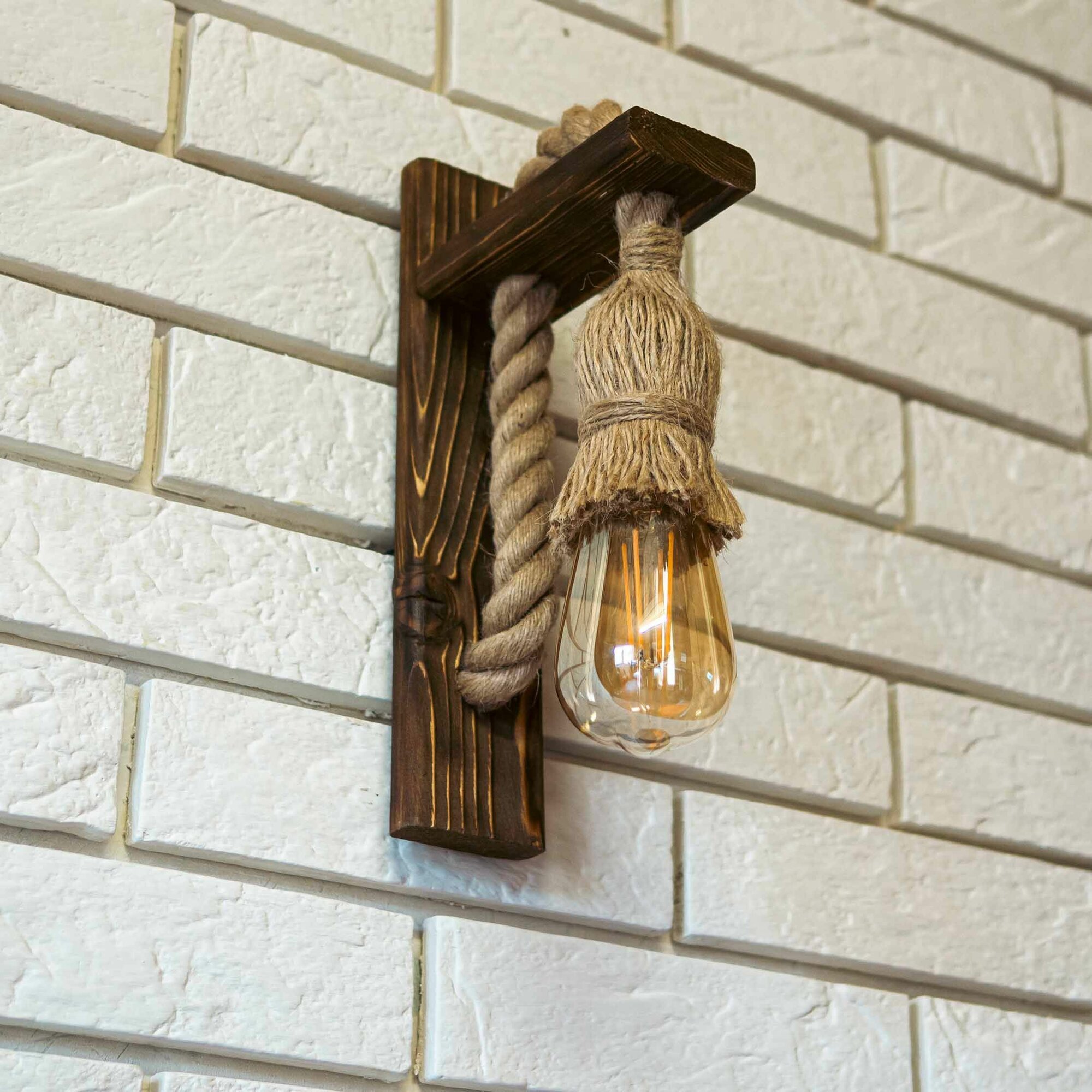 Настенный светильник ROGGWIL RUSTIK WALNUT