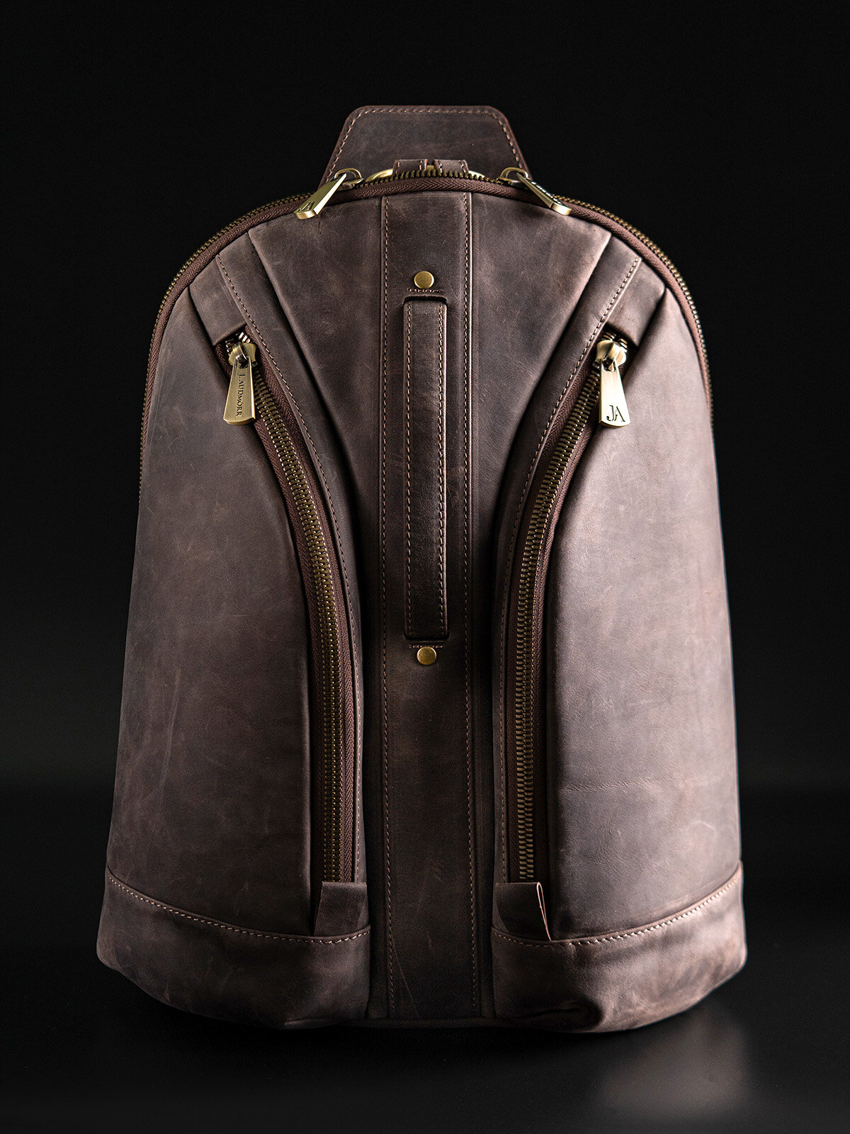 Кожаный рюкзак на одно или два плеча, городской рюкзак для ноутбука до 15", Corby Brown. Женский, мужской, коричневый, натуральная кожа