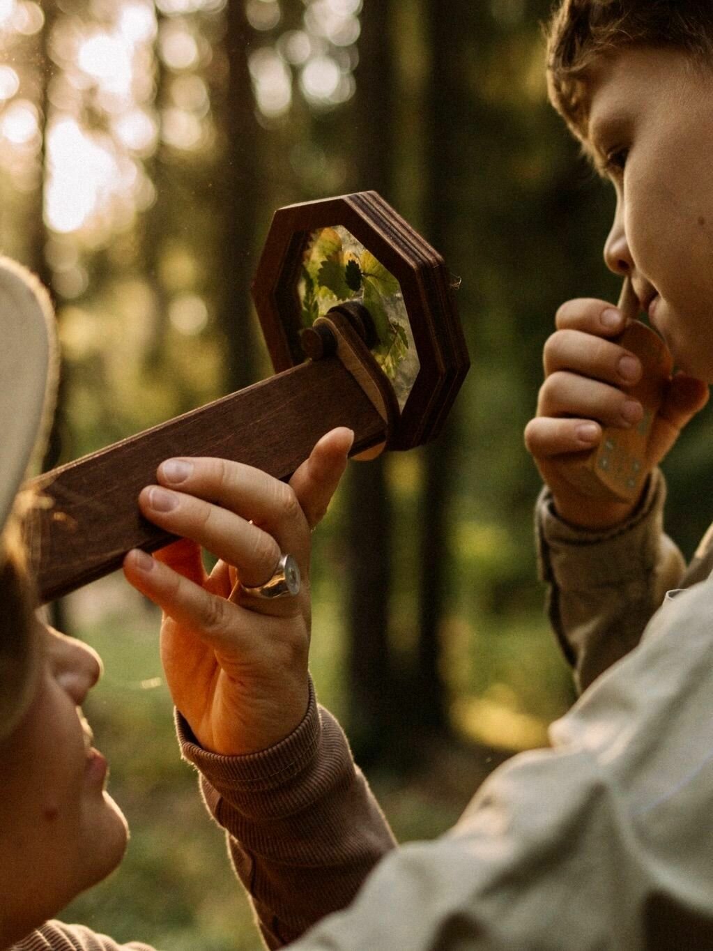 Калейдоскоп детский и взрослый / гравировка Чудеса там где в них верят / деревянная игрушка
