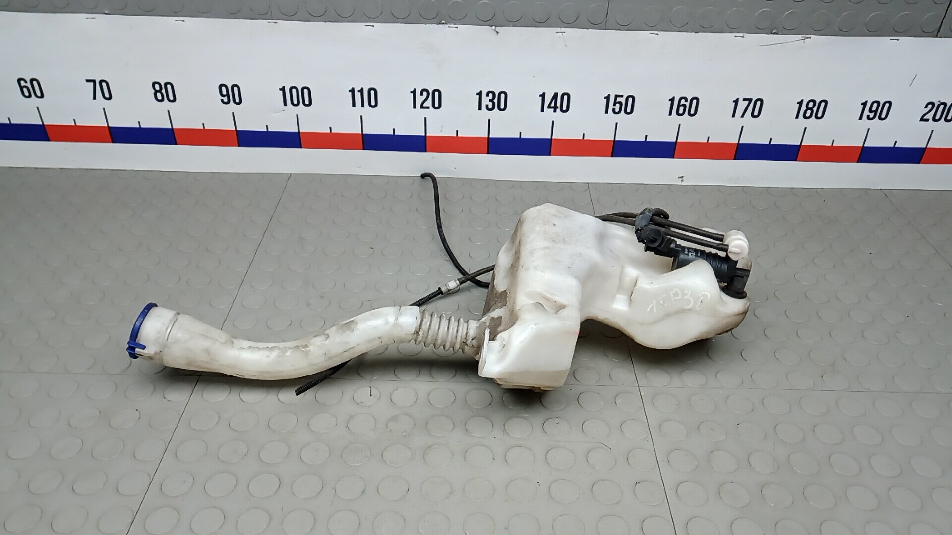 Бачок омывателя PEUGEOT 3008 1