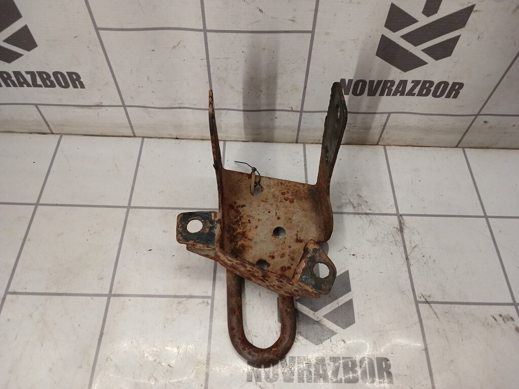 Крюк буксировочный Ford Transit 06-13
