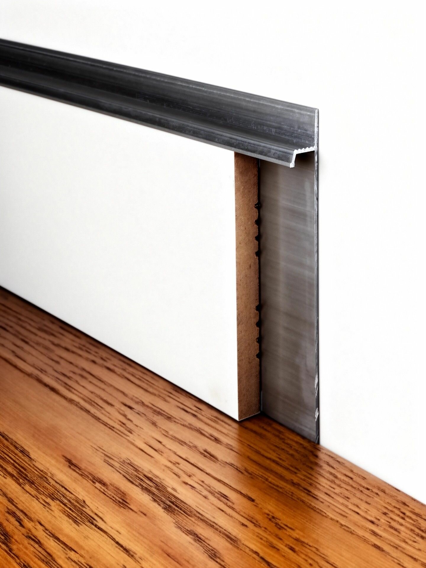 Скрытый плинтус с декоративной вставкой из МДФ 80мм