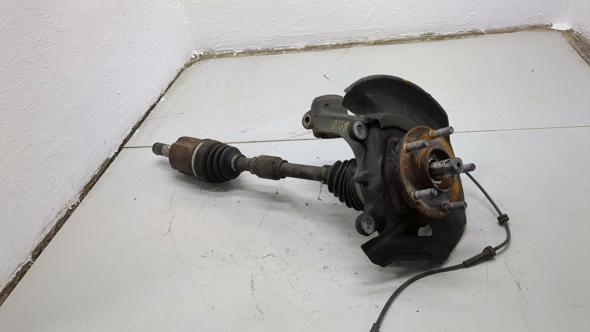 Ступица (кулак, цапфа) левая передняя Renault Koleos 2016- Б/У