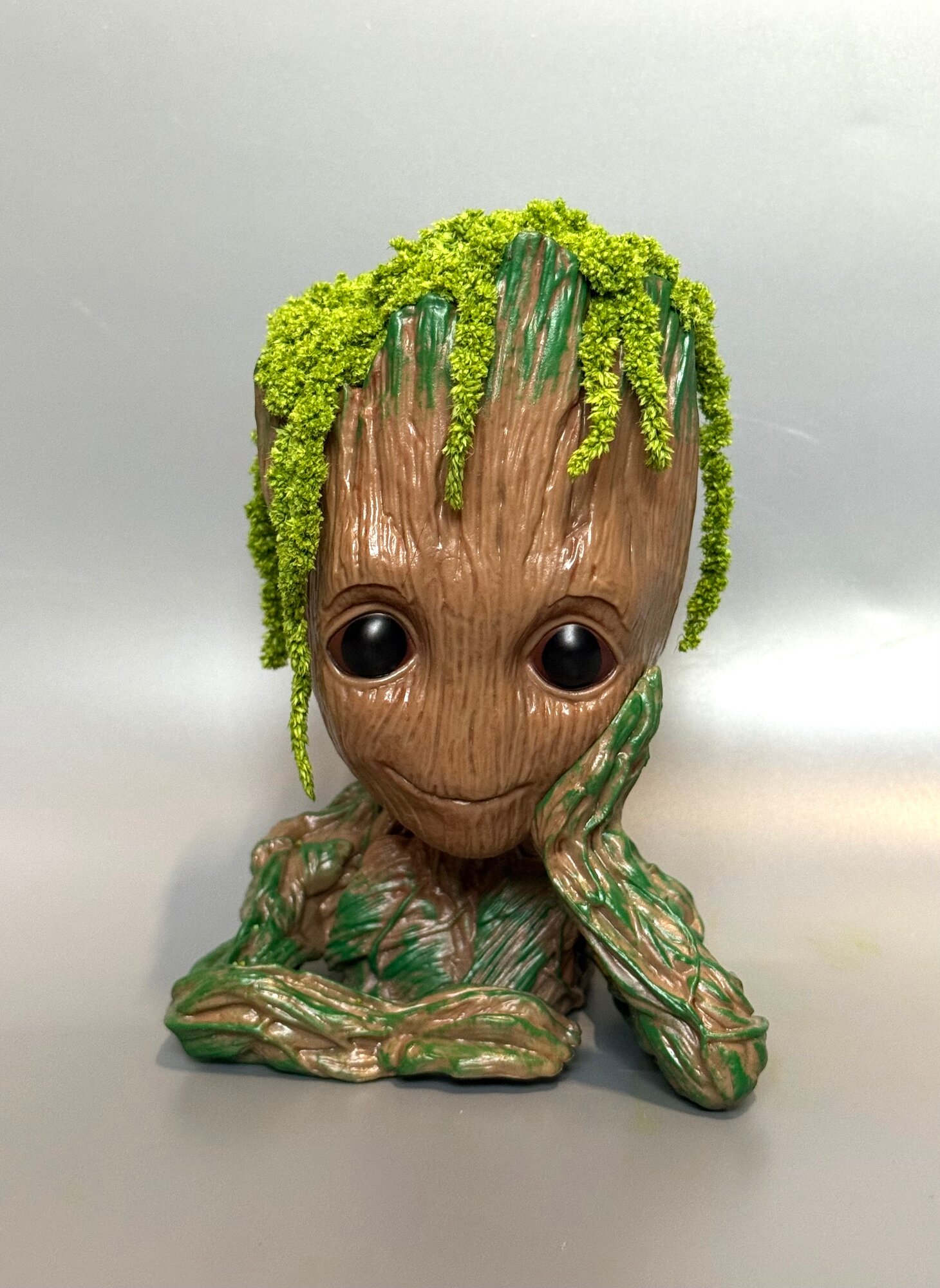 Кашпо "Грут с амарантом" – зелёный друг вашего интерьера, приносящий уют и гармонию