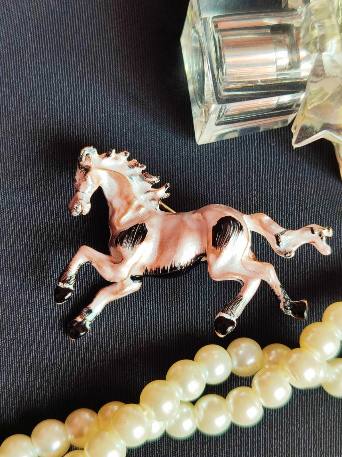 Брошь, эмаль