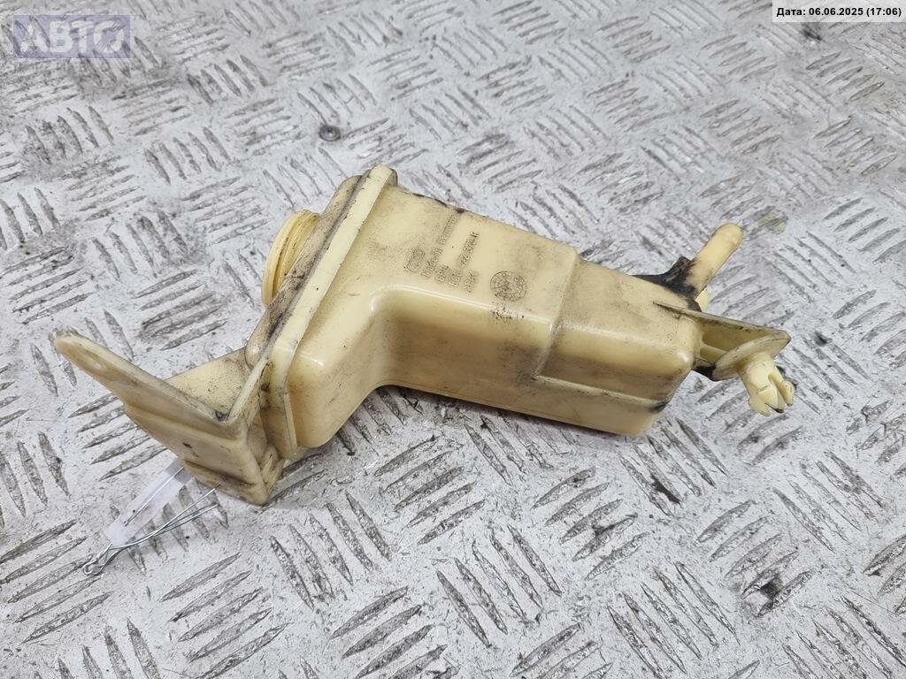 Бачок гидроусилителя Volkswagen Passat B5