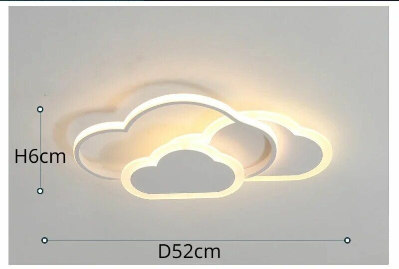 Интерьер украшен светодиодным освещением, потолочными огнями, со скандинавскими белыми облаками, сердцевиной и звездами. Подходит для детской комнаты и спальни.