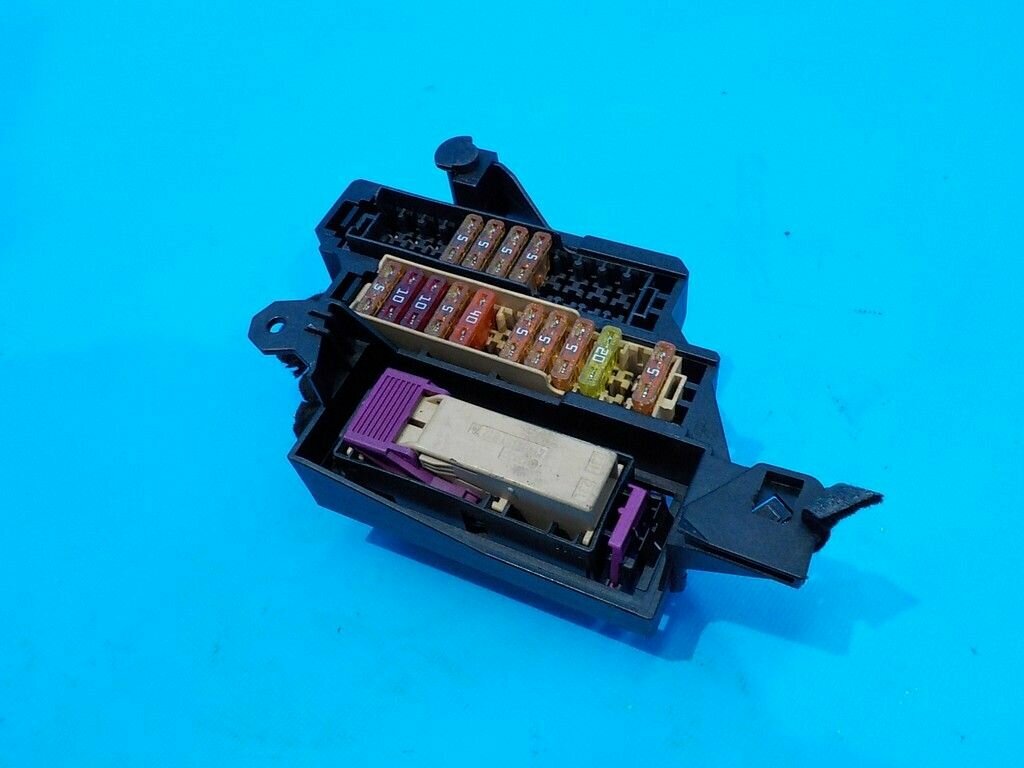 Блок предохранителей Audi A4 (B8) 2007-2015 8K2971845B - Б/У