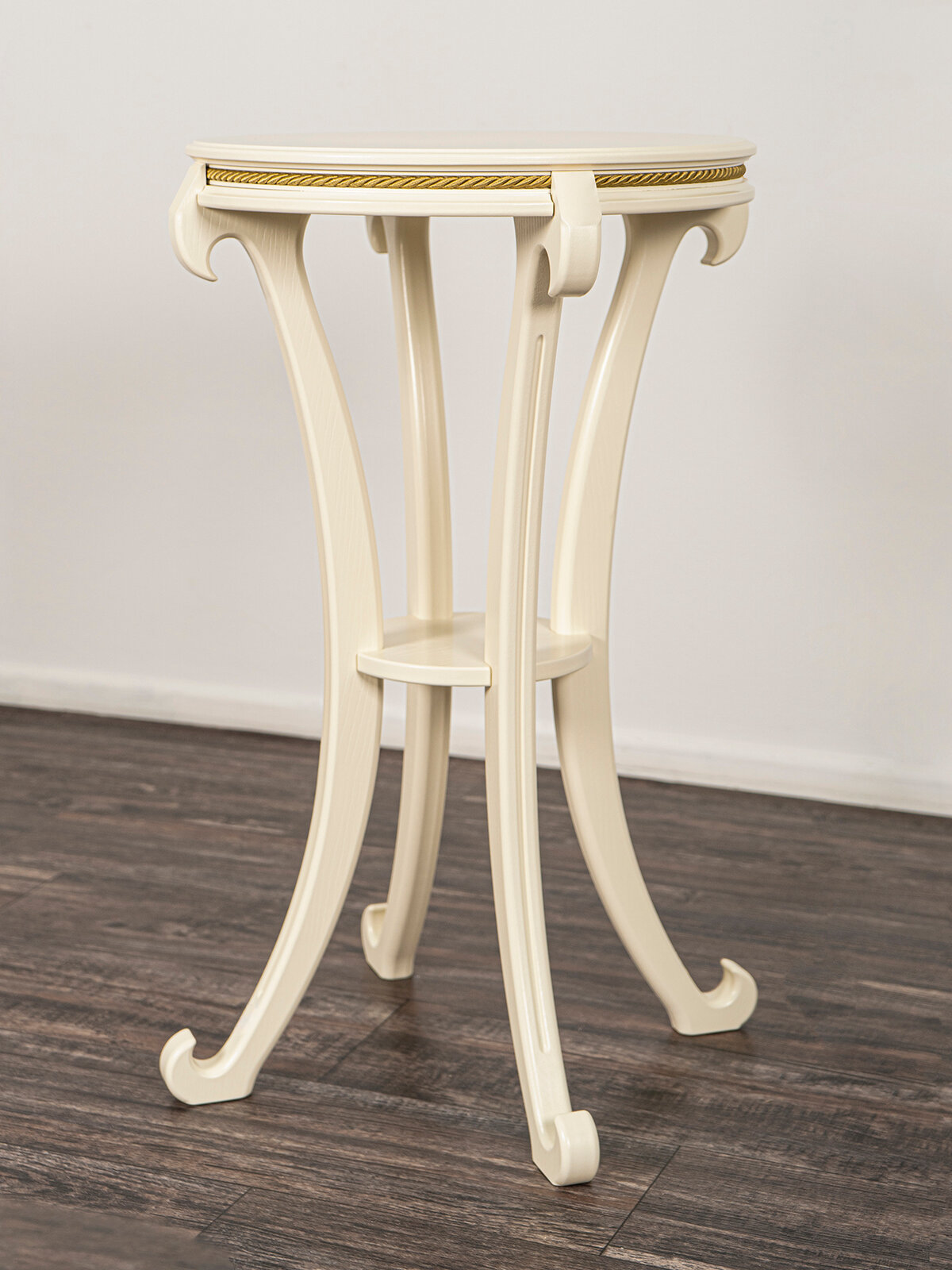 Подставка интерьерная IFERS Глория напольная, с полкой, цвет дуб шампань Л